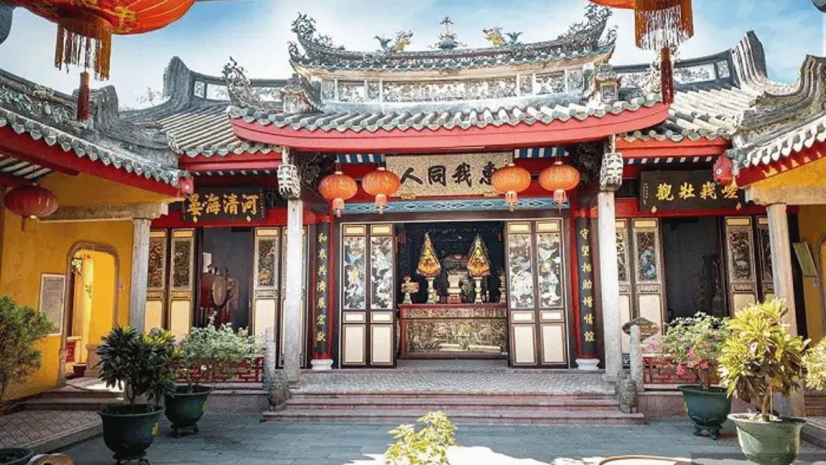 Fujian Assembly Hall : A Must visit landmark in Hoi An - Hoi An Taxi ...